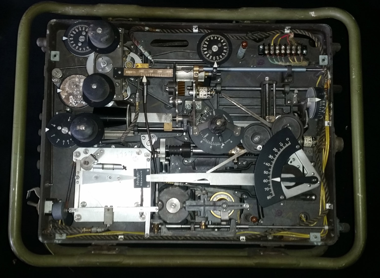 SpitfireSpares.com - warbird Instruments