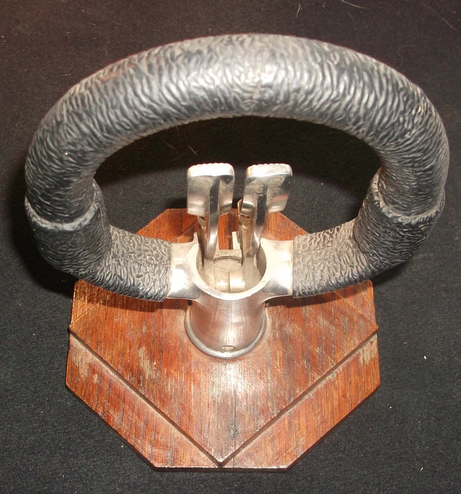 SpitfireSpares.com - warbird Instruments